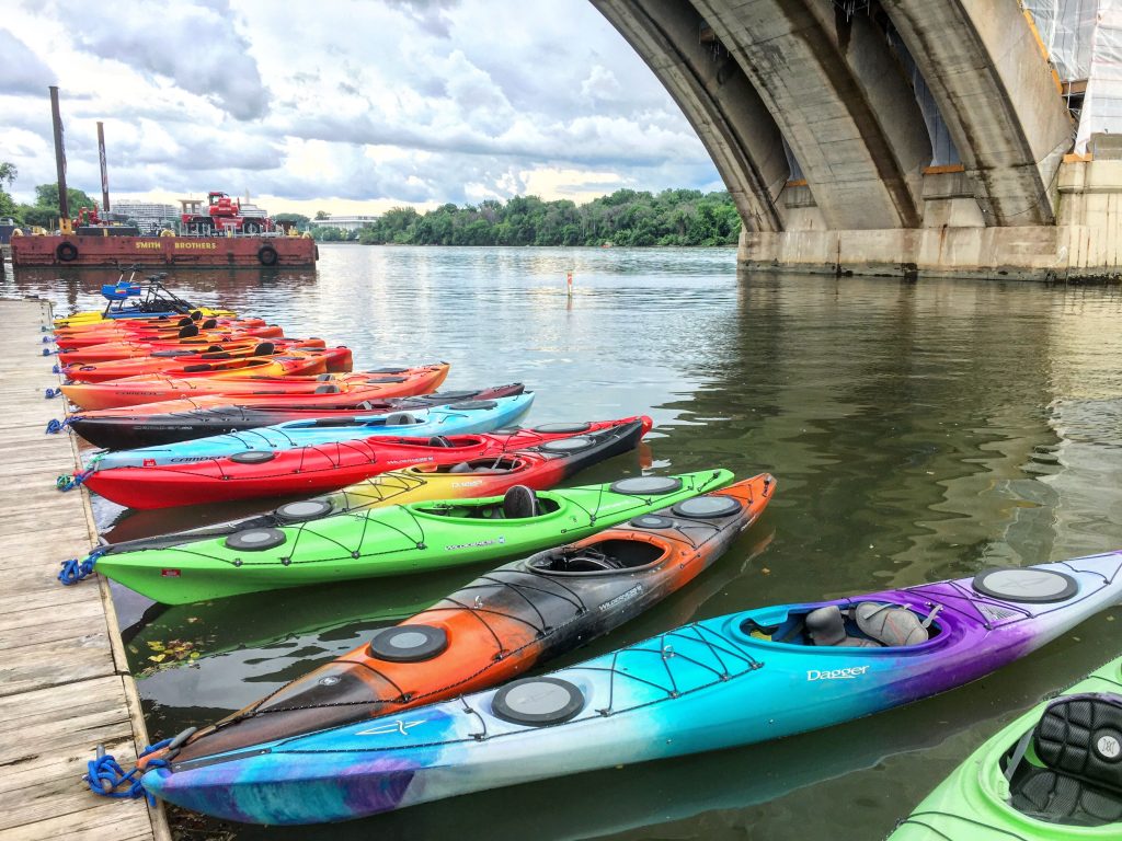 Kayak Tours vs Rentals: Which Is Best for You? - Boating in DC Kayaking ...